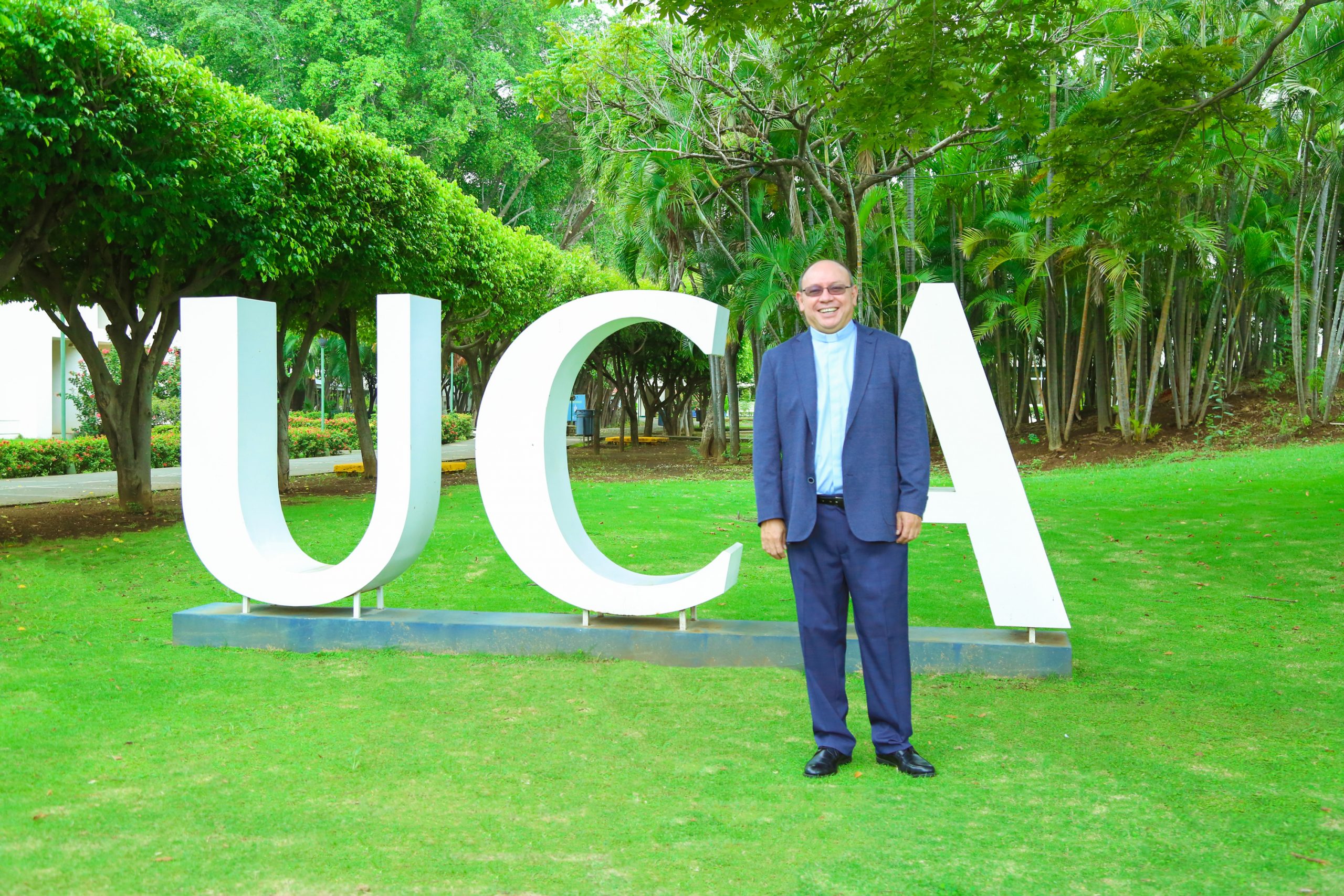 Nombran a nuevo rector de la UCA | La Mesa Redonda