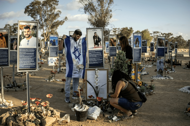 Cientos de miles de personas recuerdan en Tel Aviv los ataques de Hamás ...